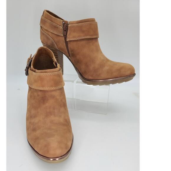 Sofft | Shoes | Sofft Willa Ankle Boots 75 Burnish Tan Leather Metallic ...